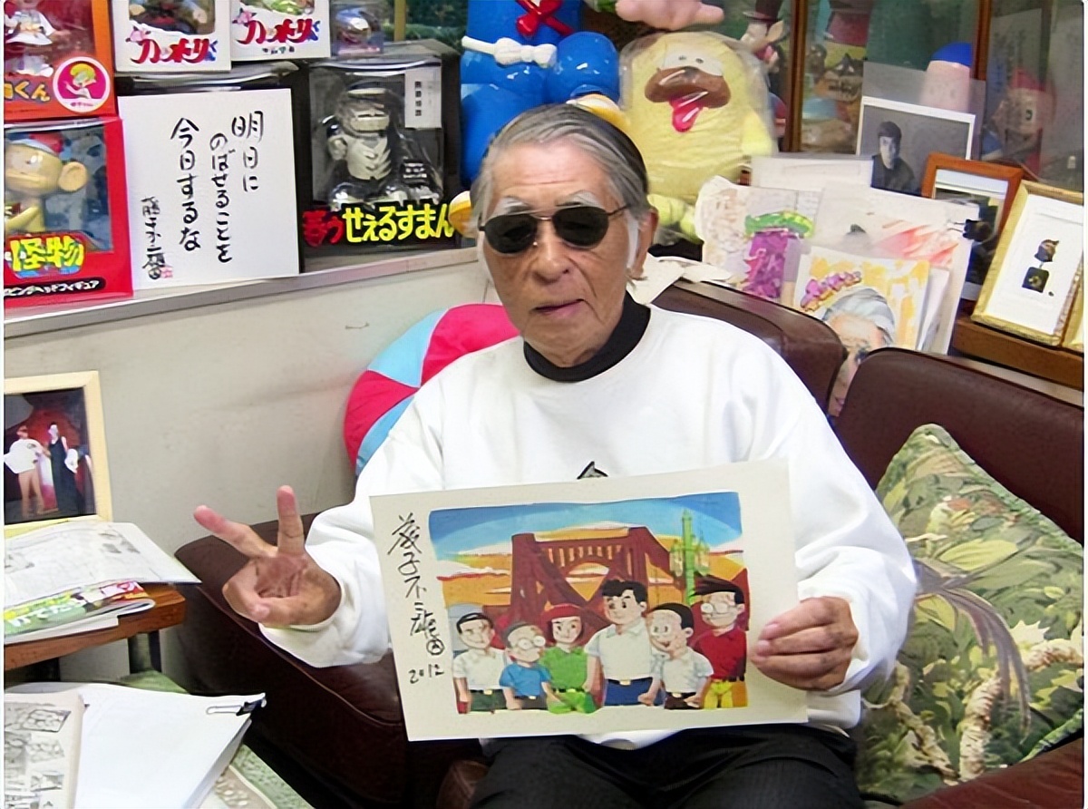 Doraemon author and cartoonist Fujiko Fujio A dies at 88 - iNEWS