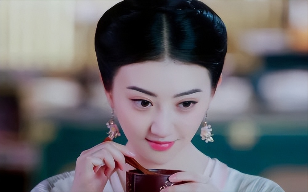 During the An-Shi Rebellion, the beautiful woman fell; - iNEWS