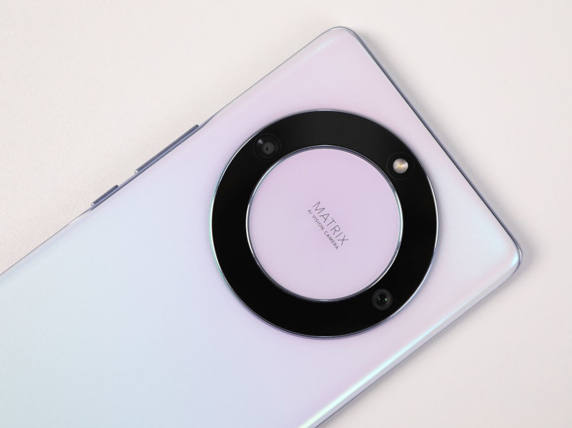 Inexpensive, smooth operation, and long battery life, these 4 phones ...