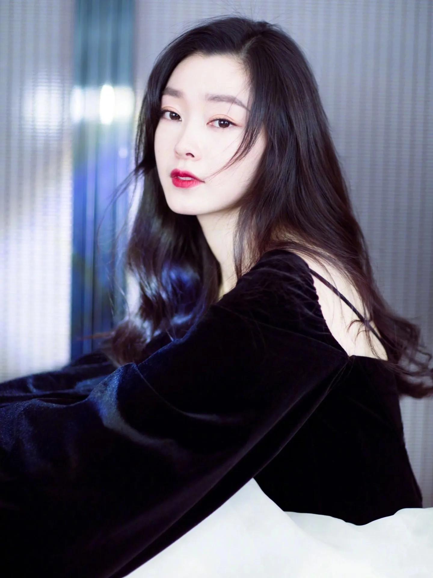 Beauty Wallpaper Issue 354 - Song Yi - iNEWS