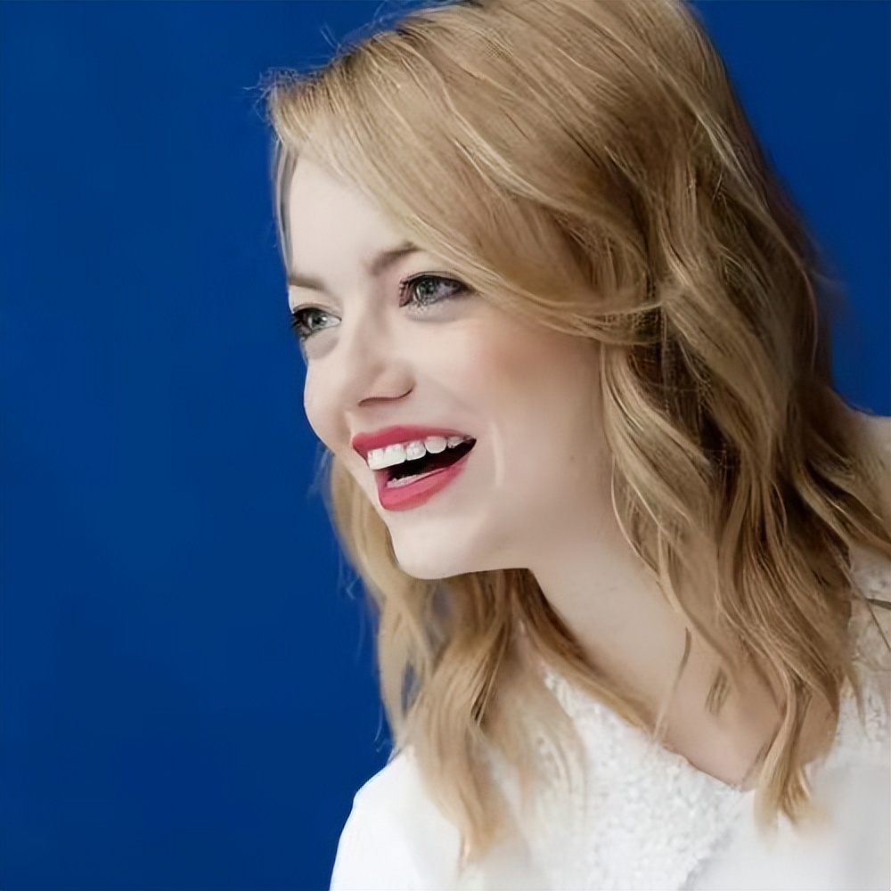 Emma Stone (Emma Stone): chasing the light of dreams - iMedia