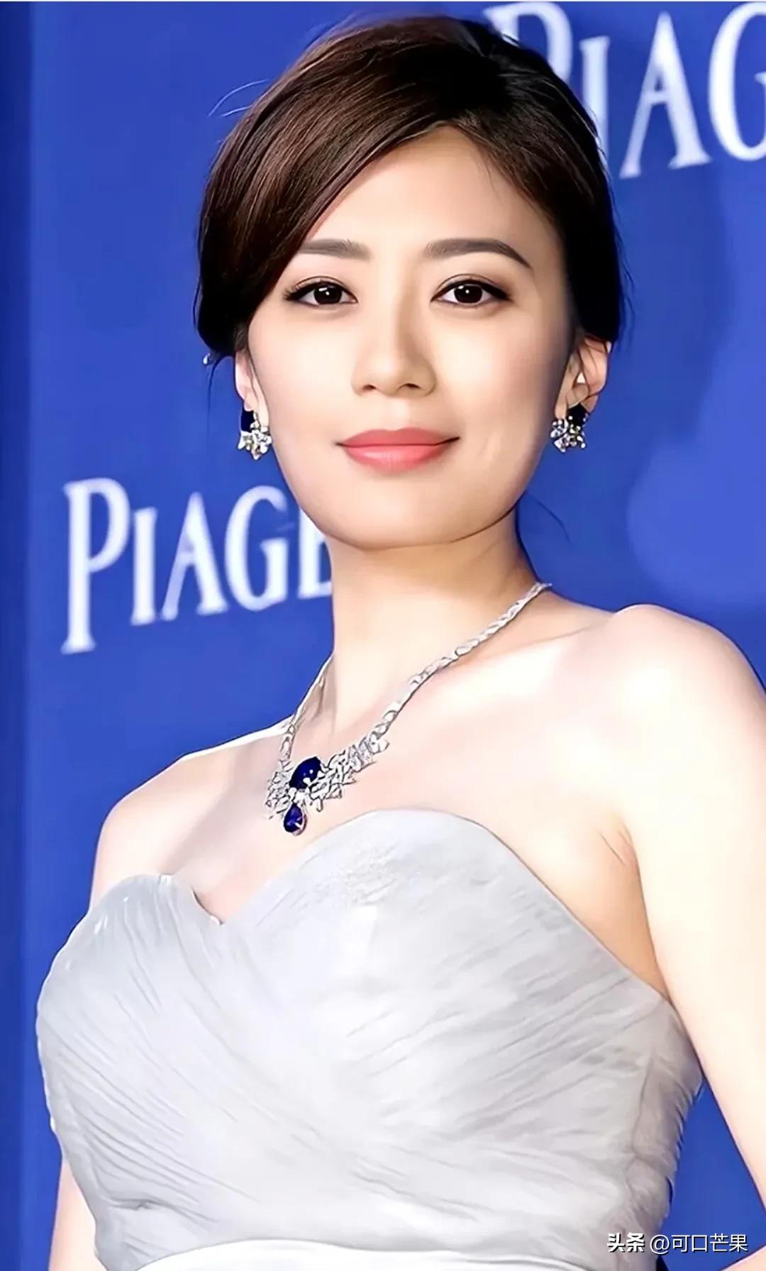 Beautiful goddess Jia Jingwen - iMedia