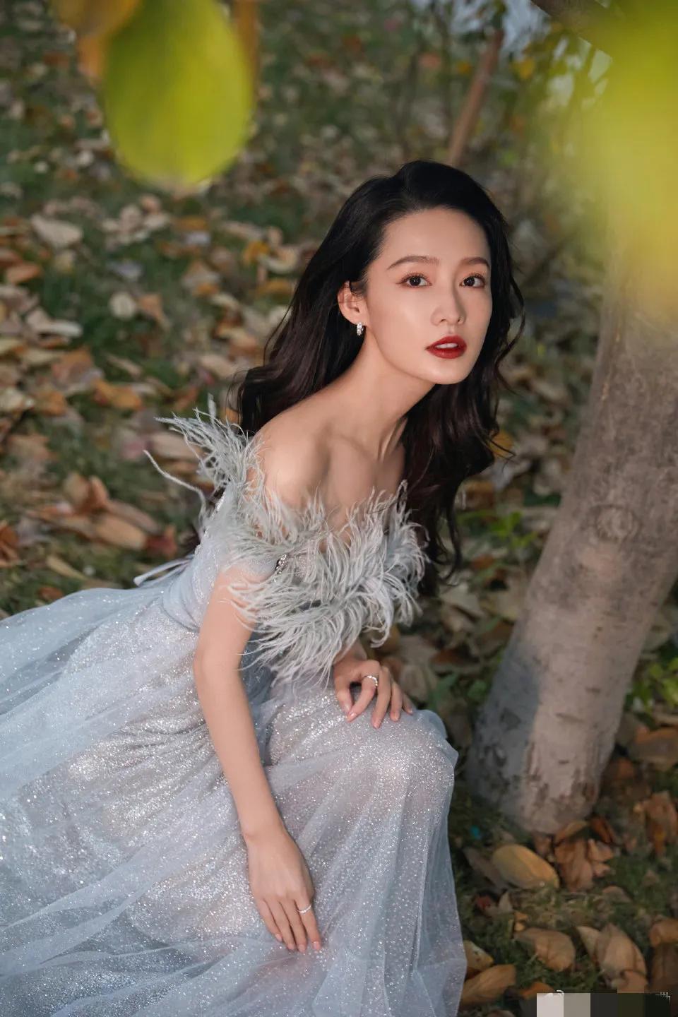 actress, Li Qin - iMedia