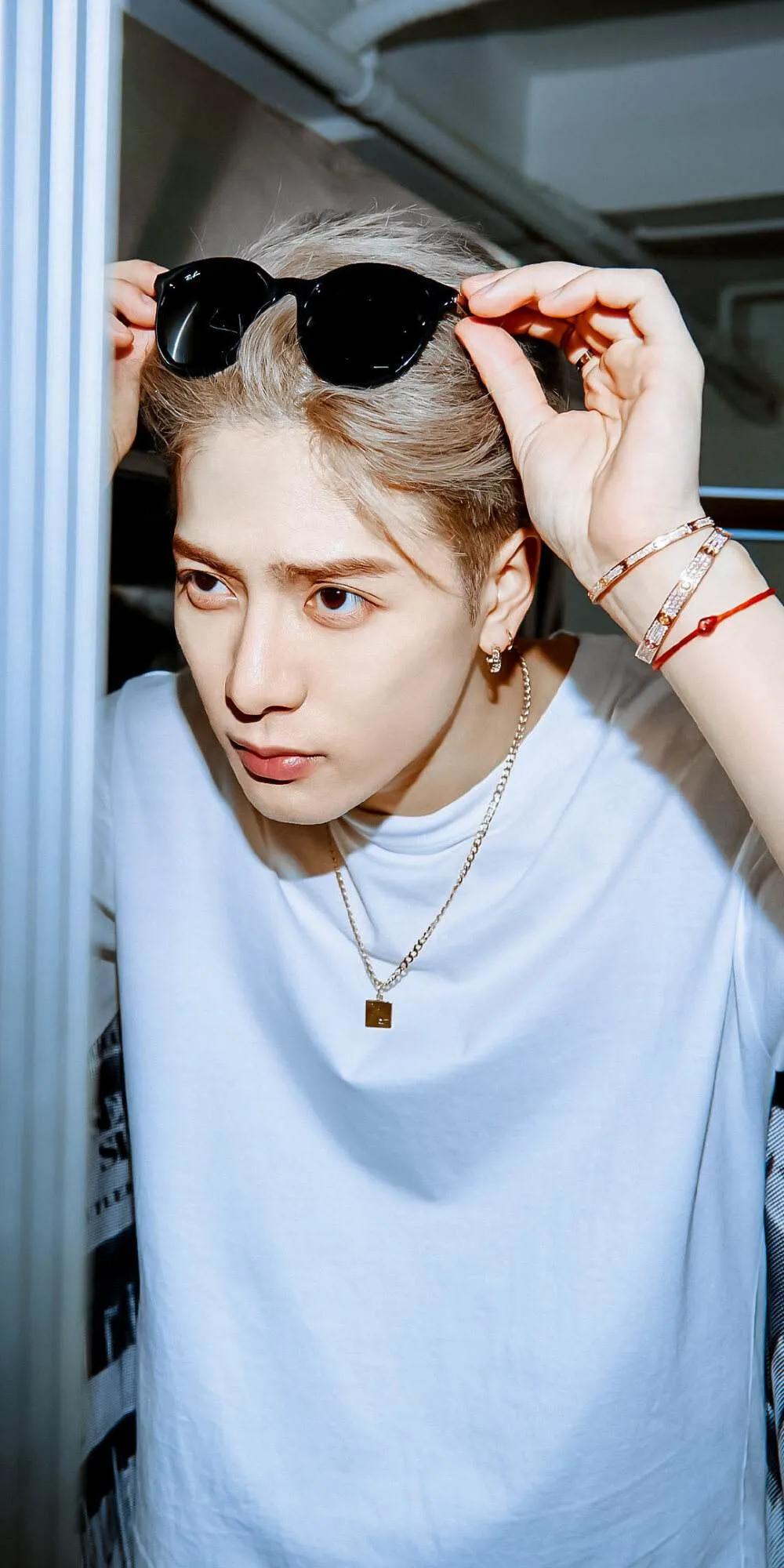 Wang Jiaer and Wu Lei | handsome wallpaper - iNEWS