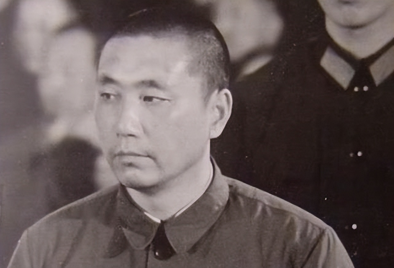 Wang Hongwen, one of the Gang of Four, pleaded guilty so well why was ...