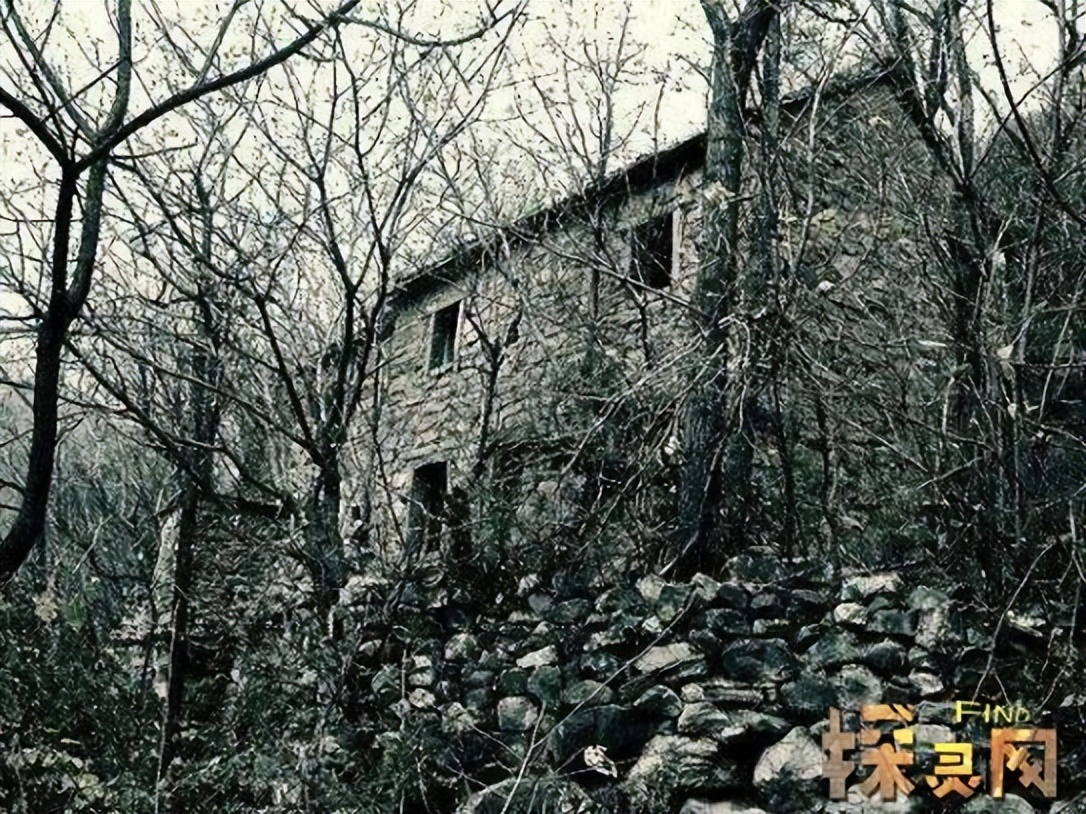 Visiting the original morgue in Fengmen Village at two o'clock in the ...