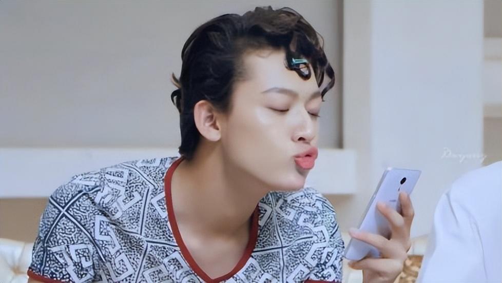 He once refused to appear in an idol drama, and was a classmate with Mencius Yi, and now he has ...