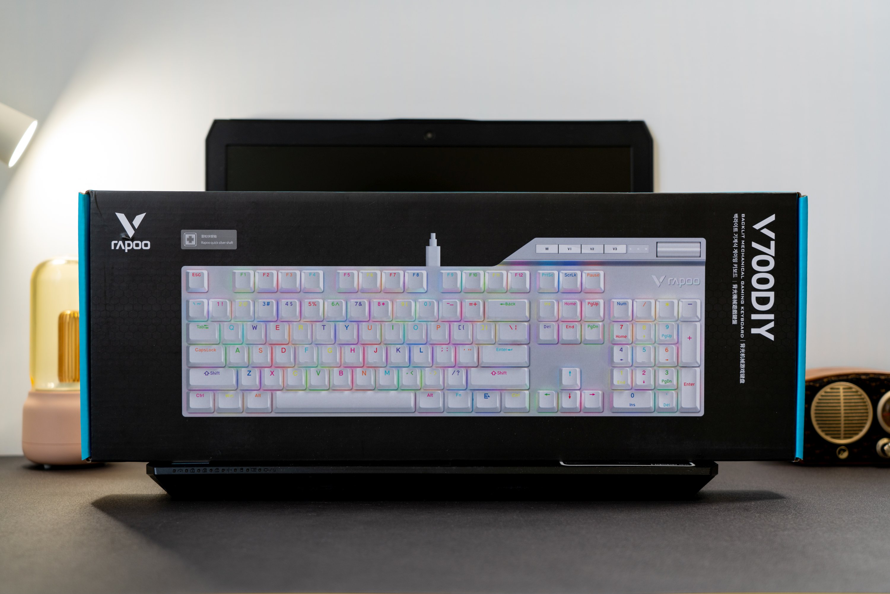 With a full-size RGB hot-swappable design and factory-run satellite ...