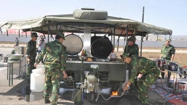 Soldiers and horses do not move food and grass first (domestic military ...