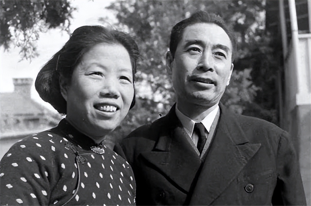 In 1987, when Deng Yingchao heard a broadcast, he immediately wrote to ...