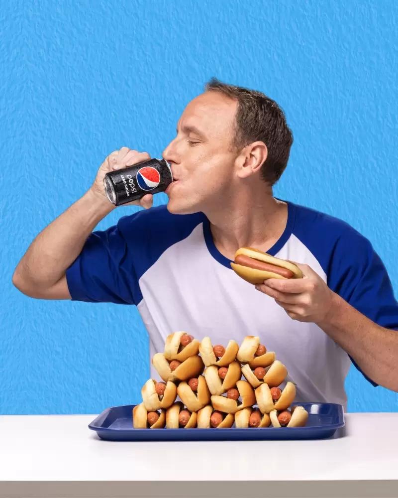 Cola-flavored ketchup, a new work in the dark cooking world? Pepsi ...