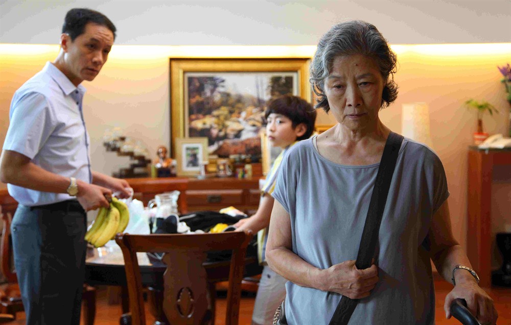 Lu Zhong, an old drama: Marry a classmate and love him until he grows ...