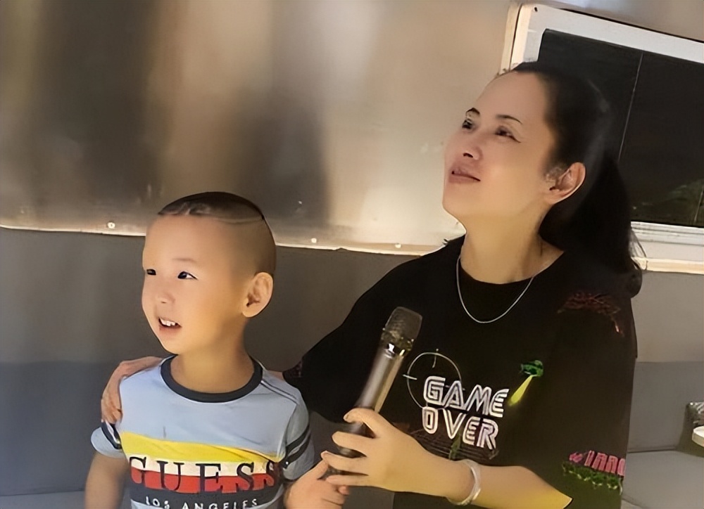 Actor Tian Liang revealed that his wife had cheated on him. The mother ...