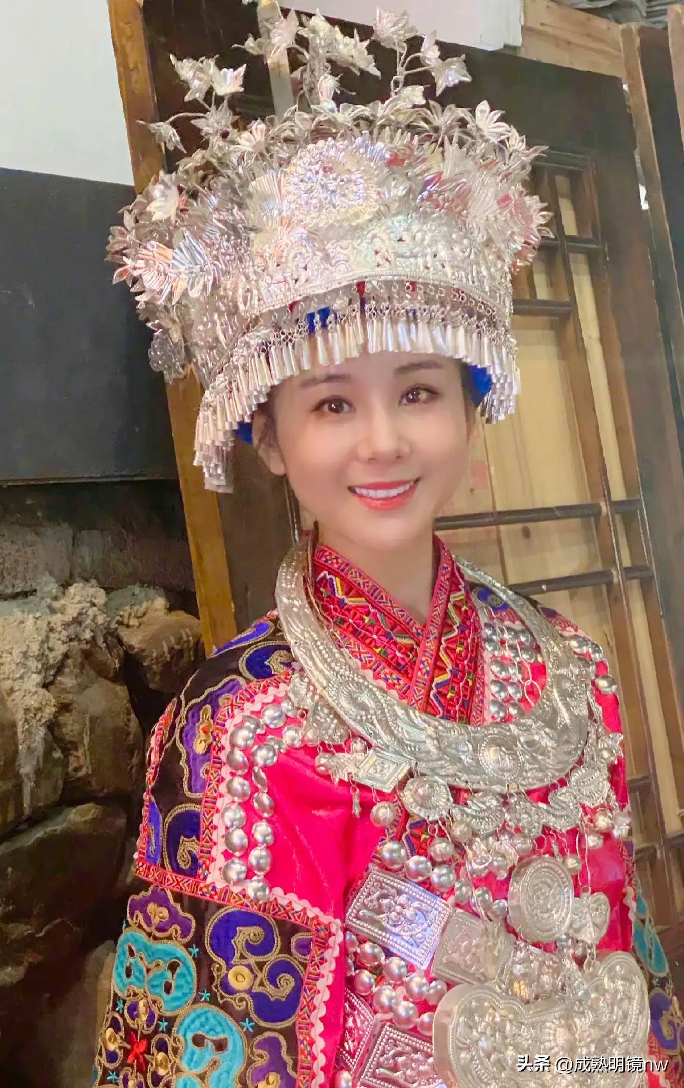 Li Xiaomeng, Wang Lei's wife, intellectual and elegant, gentle ...