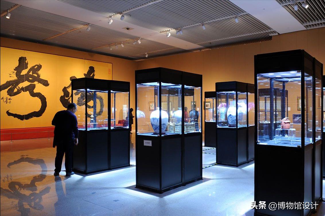 How to Design a Display Case for Artwork Inside a Museum - iNEWS