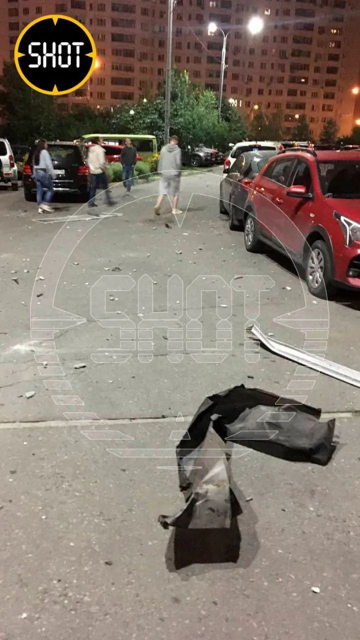 The Russian Tu-22 strategic bomber was destroyed in situ, and Ukraine ...