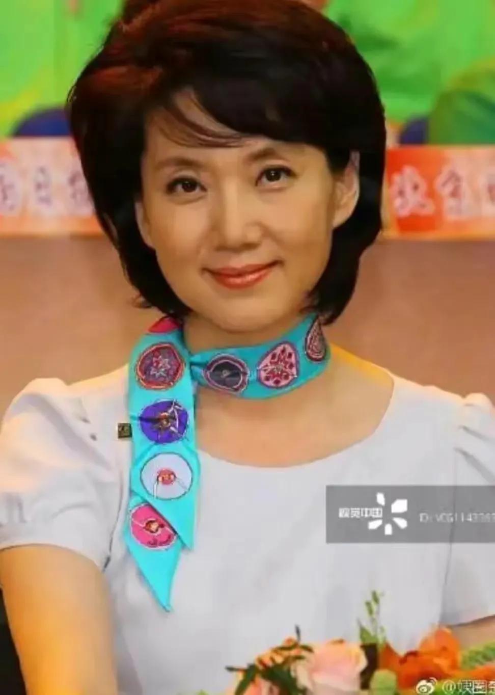 CCTV beauty Li Xiuping, several beautiful photos - iNEWS