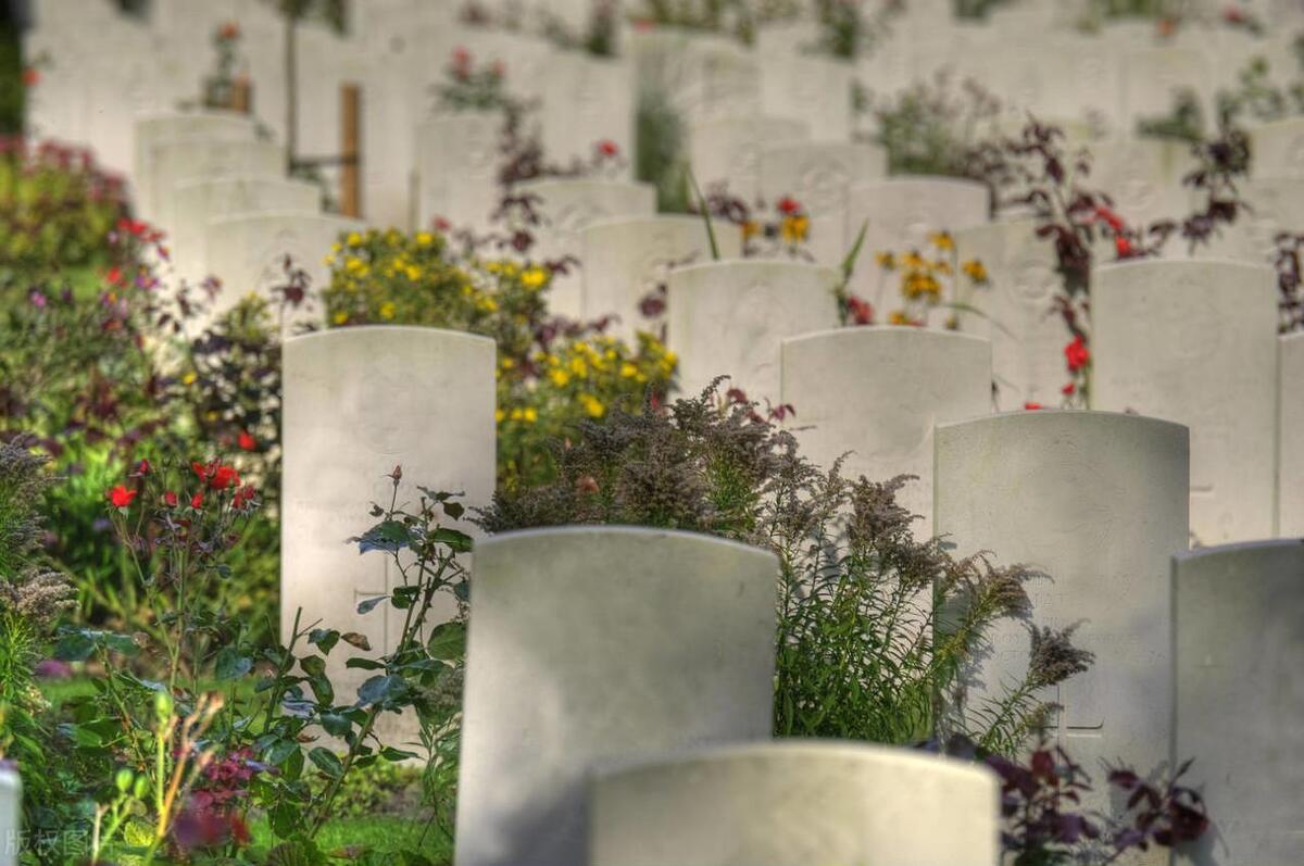 The ancients said, "Don't move the grave, ten moves and nine defeats ...