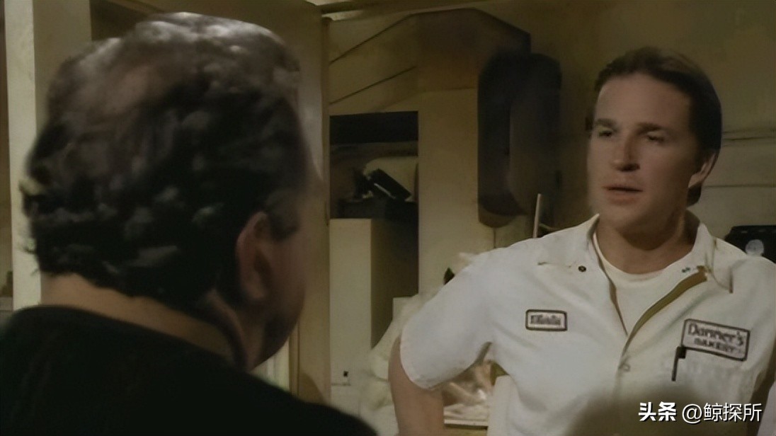 How 'A Bouquet for Algernon' Shows Its Main Character's Emotions ...