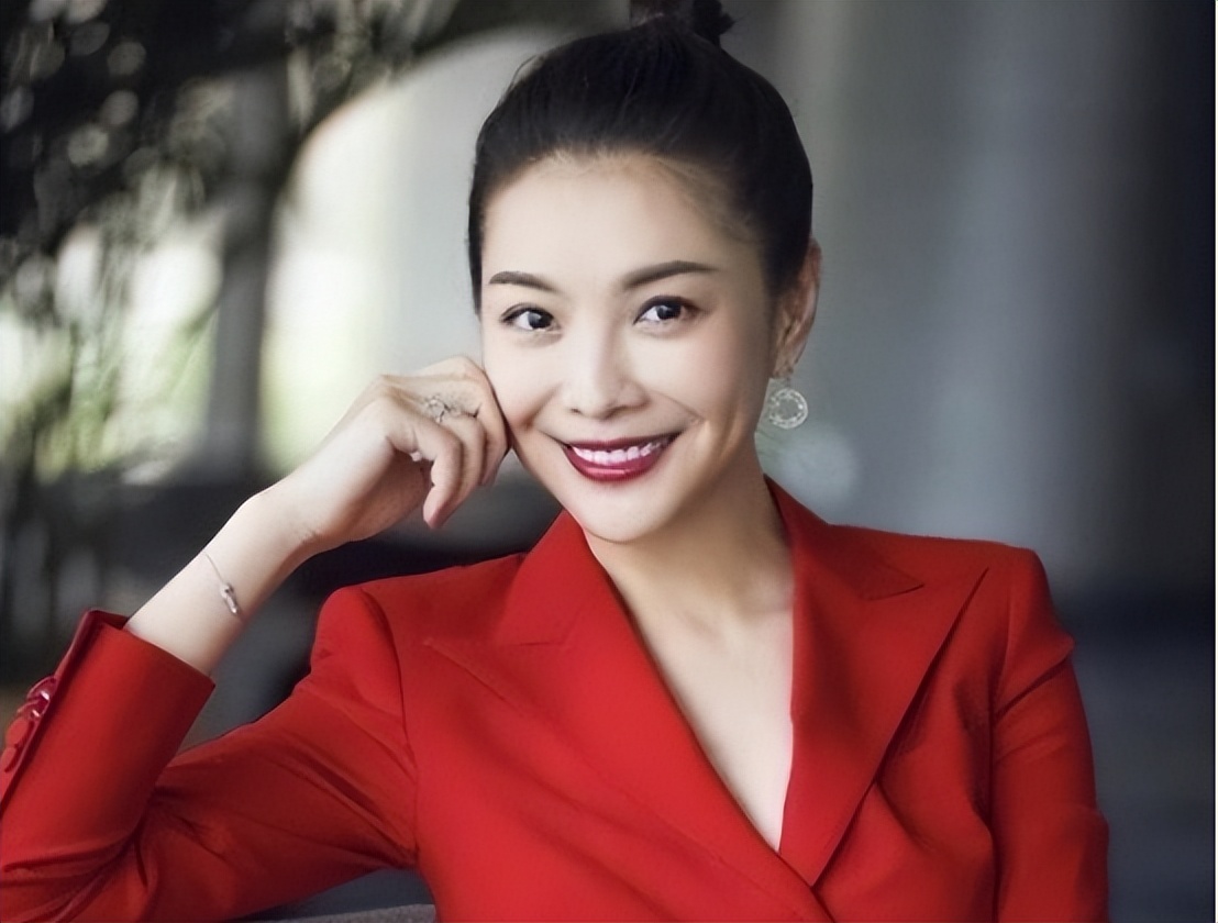 Remember Li Kun, "the former sister of Beijing Satellite TV"? How is ...