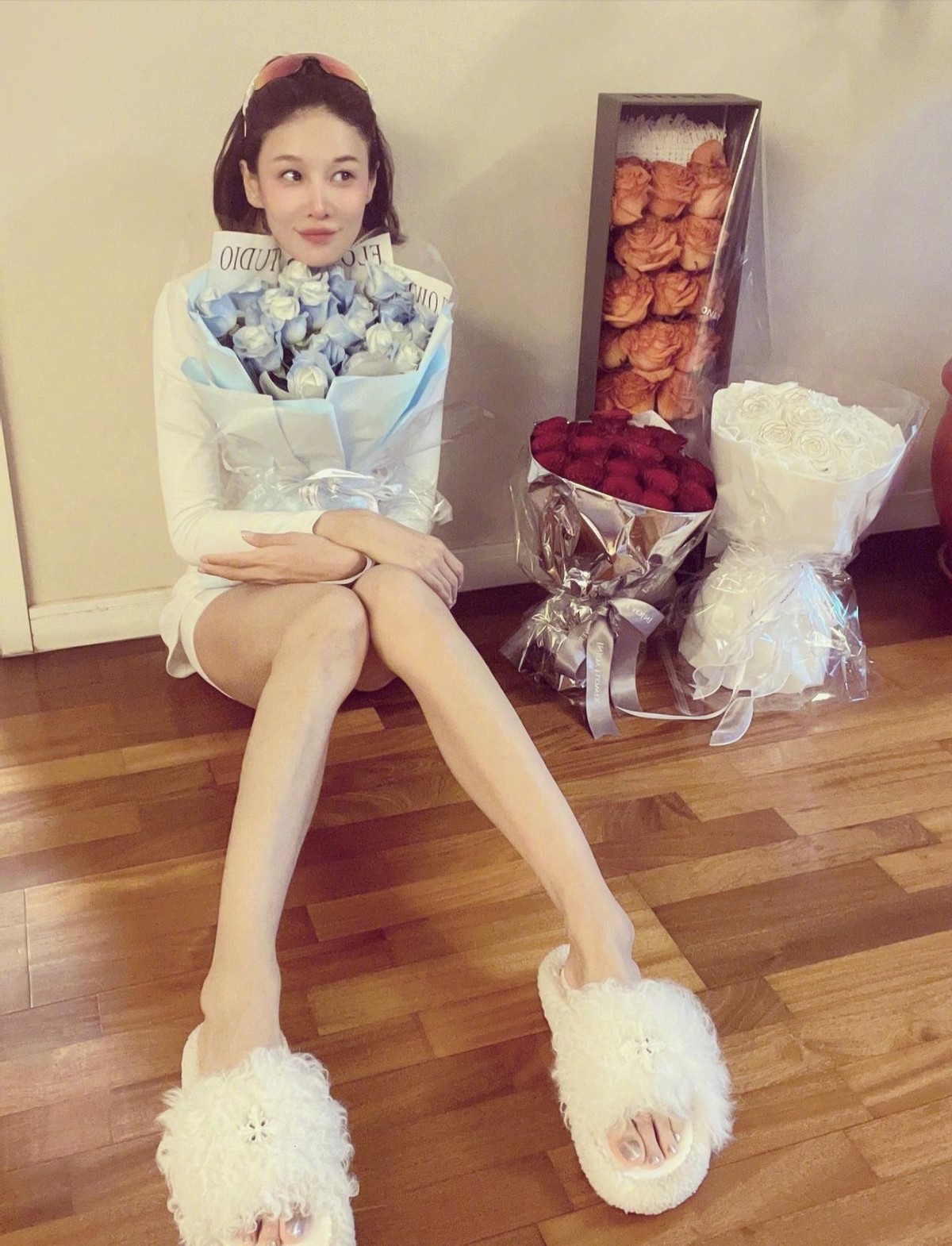 The most beautiful legs in the entertainment industry!Zhang Lanxin won ...