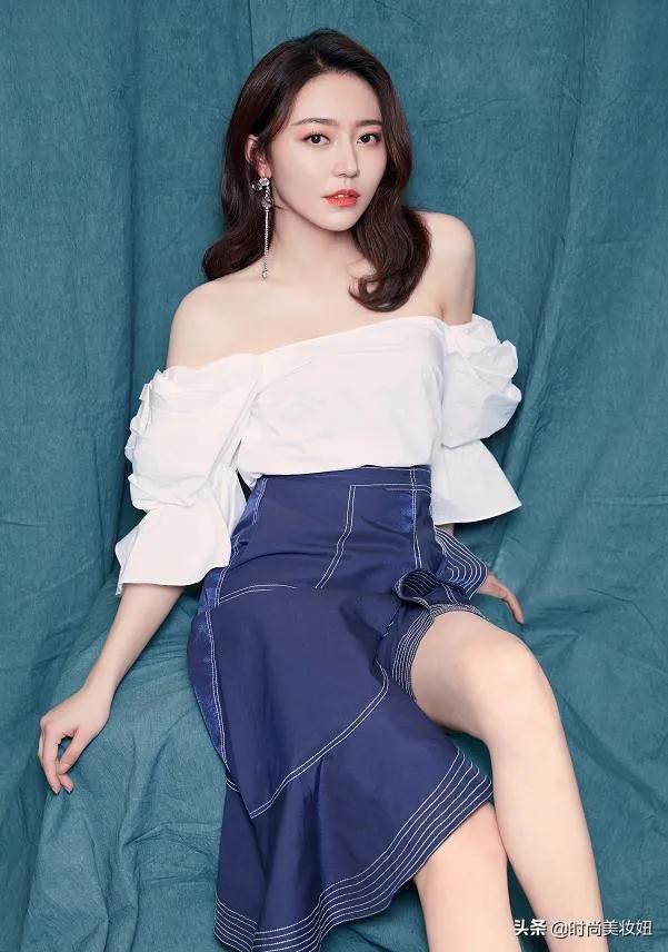 Actress Huang Mengying wears jeans - iNEWS
