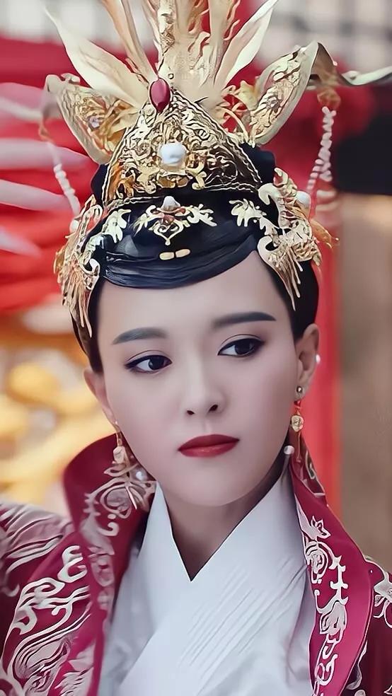 Tang Yan as Li Weiyang - iNEWS