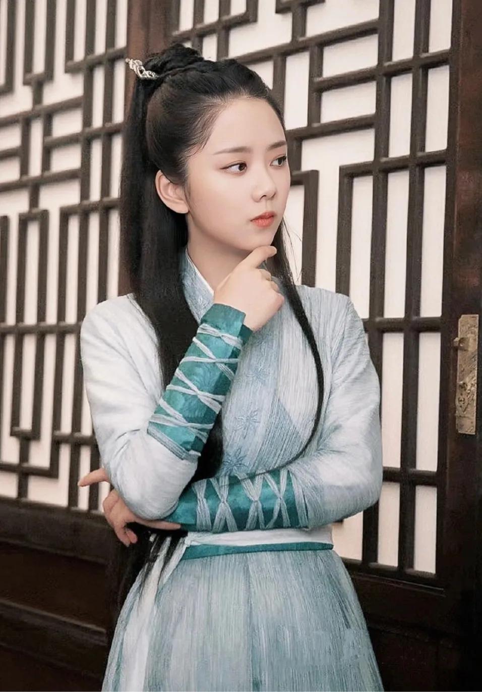 Sharing of beauties in ancient costumes——Yuan Jinxia's wardrobe by Tan ...