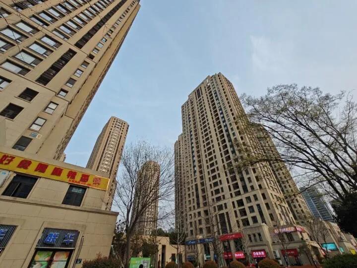 Xinxuan's appearance is in charge of beauties Dandan and Xu Jie ...