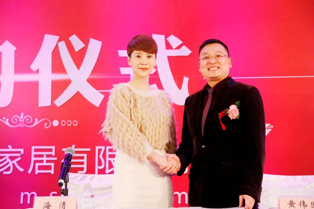 "Hidden in the Dust" counterattacked and went out of the circle, and ...