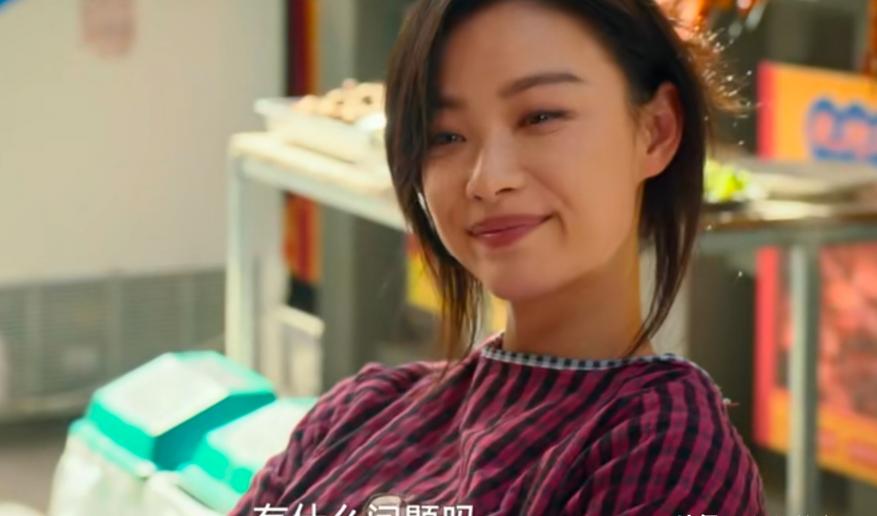 The premiere of "Jade Gate" was a huge hit. The 35-year-old Ni Ni is ...