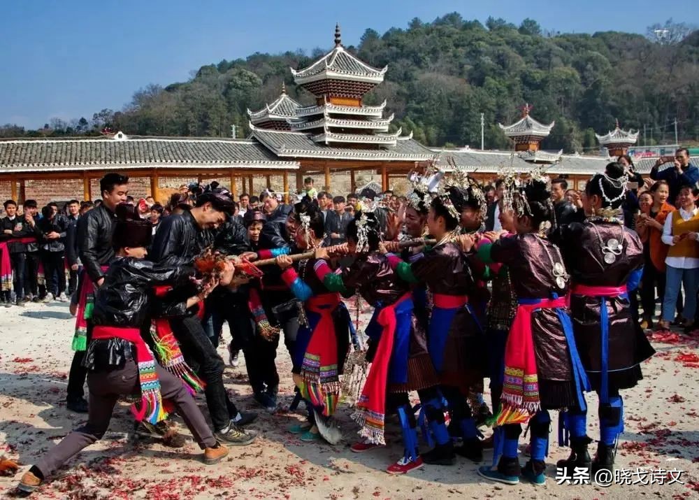 Dong Family Love Song: "Eri Day" of the Dong Family, Love Expressed in ...