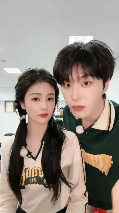 The relationship between Fan Chengcheng and his friends in the Bailu ...