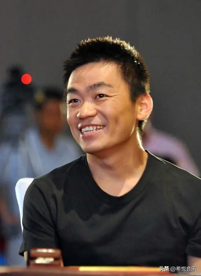 Wang Baoqiang left Peacock Hill Media, causing netizens to speculate whether there is any secret ...