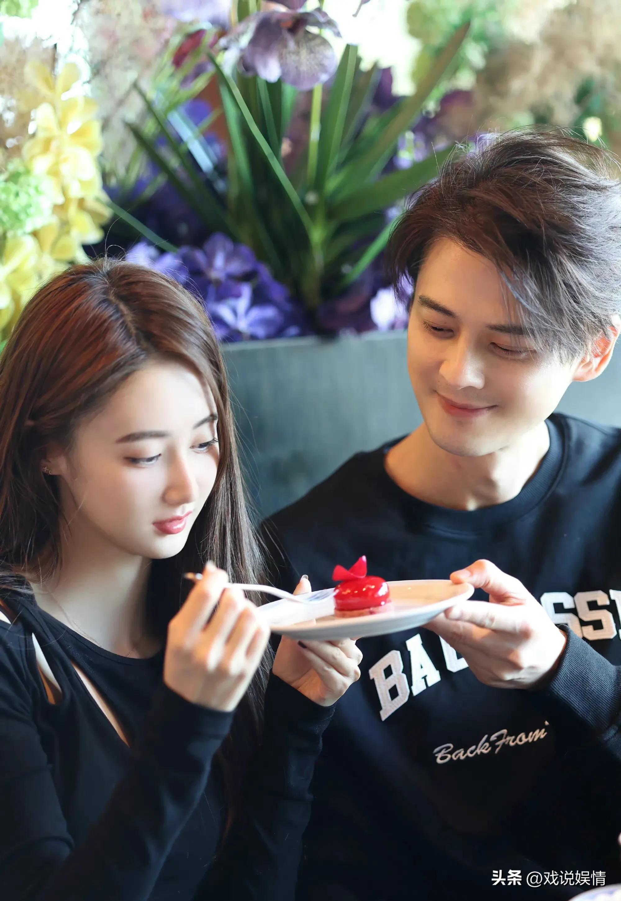 Guo Pinchao took photos to celebrate Ma Zehan's birthday, 19 years ...