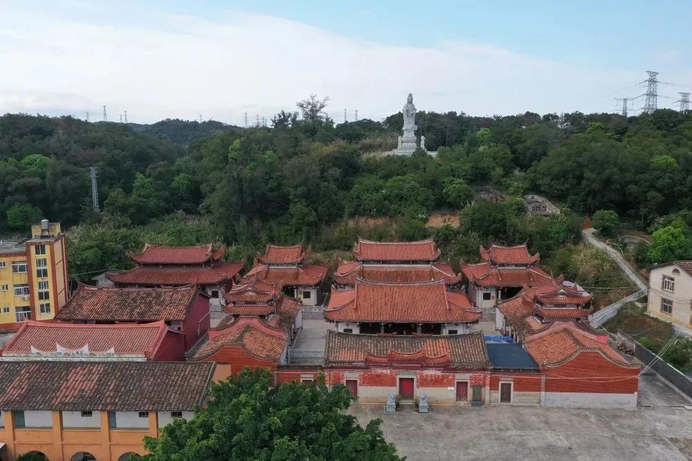 Forty-eight temples enter Huangbo - iNEWS