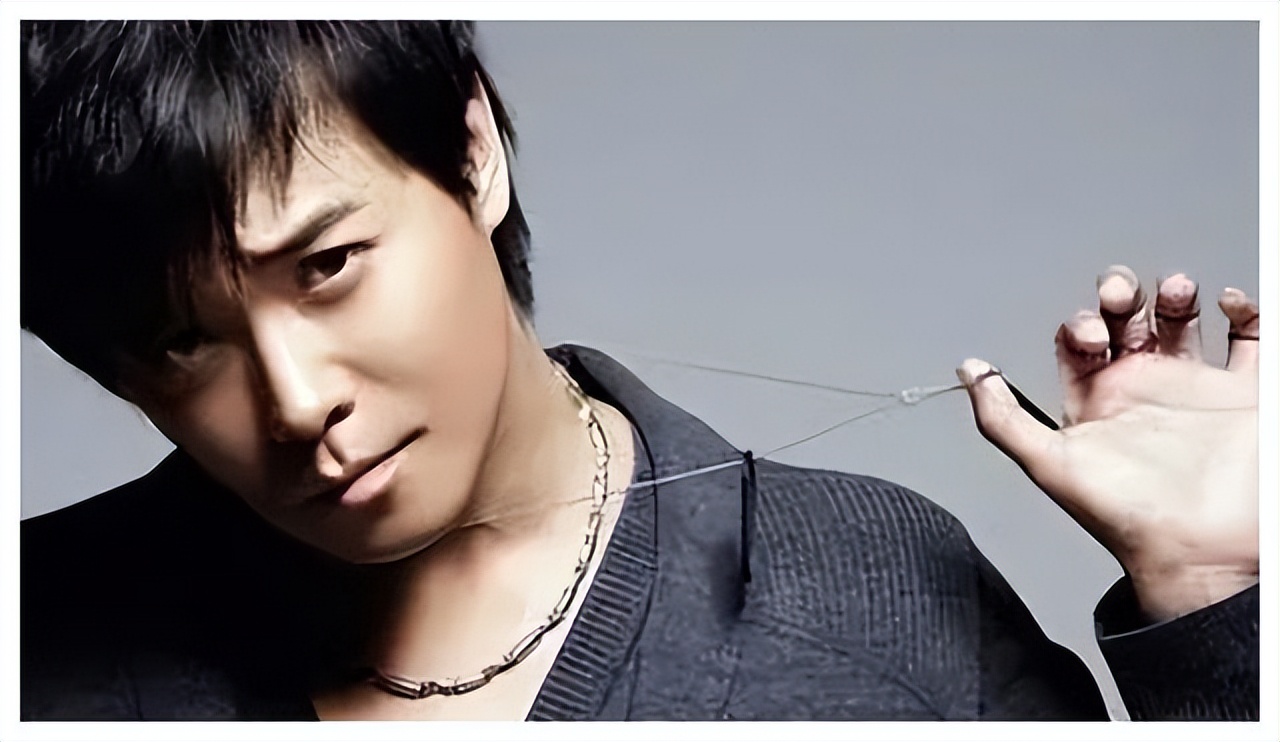 With countless girlfriends, abandoned wives and children, Chen Sicheng's character is not worthy ...