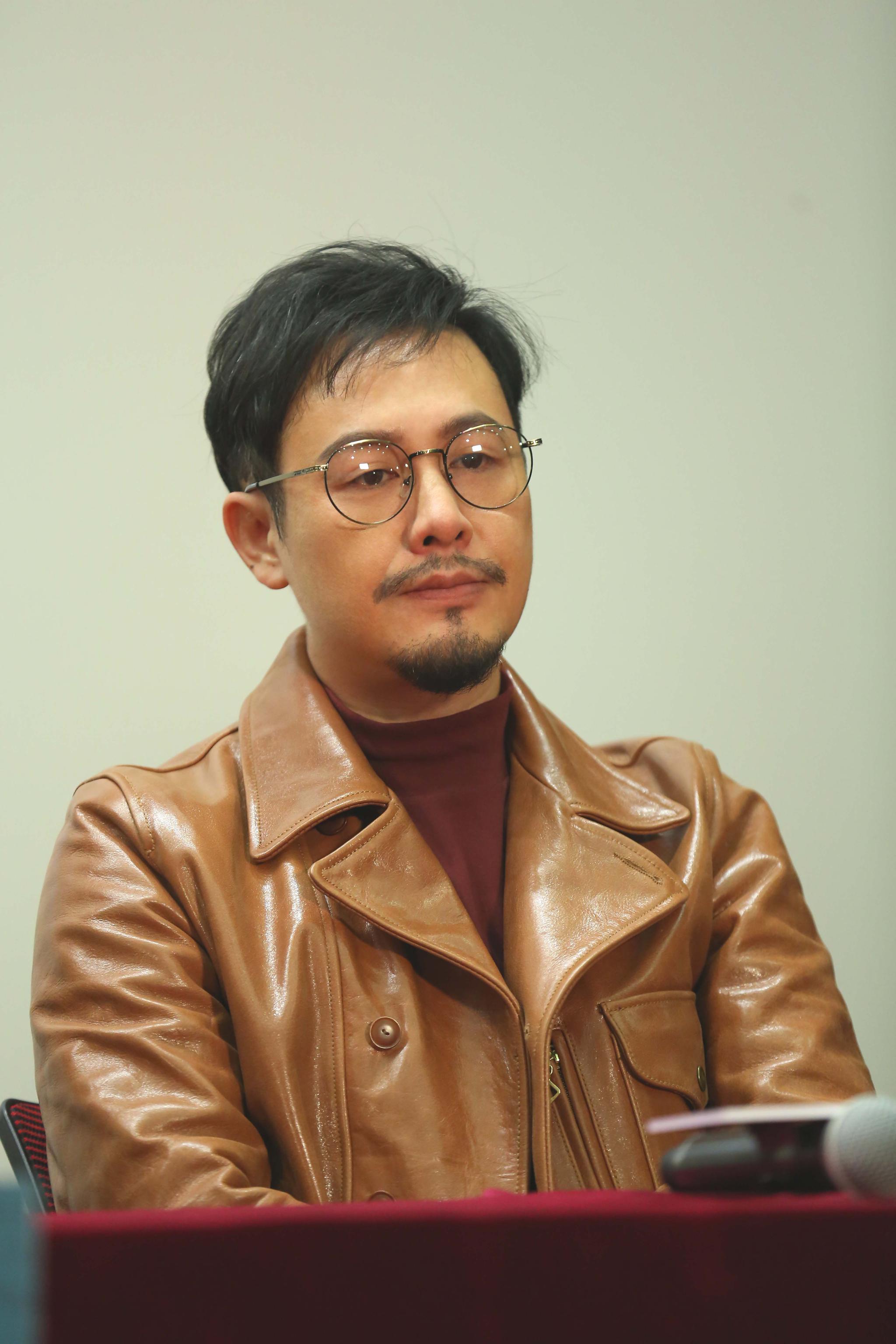 Zhang Songwen's 19-year-old photo was exposed! The body proportions are ...