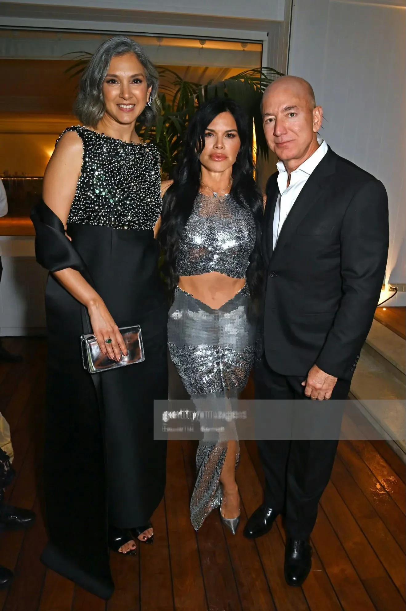 Extraordinary At the age of 53, Sanchez showed off his abs in Cannes ...