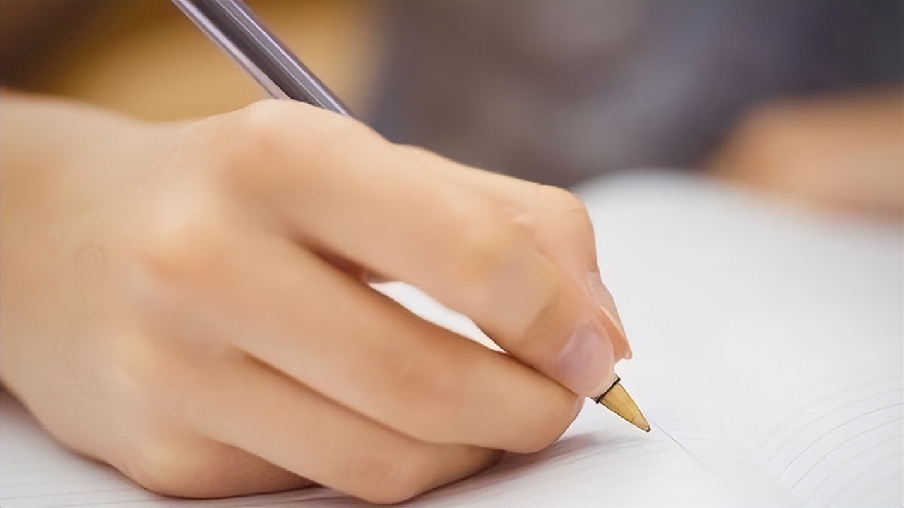 What is curly writing? - iNEWS