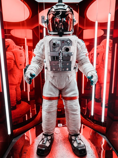 How advanced is Wakanda's technology? Fight the most primitive battle ...