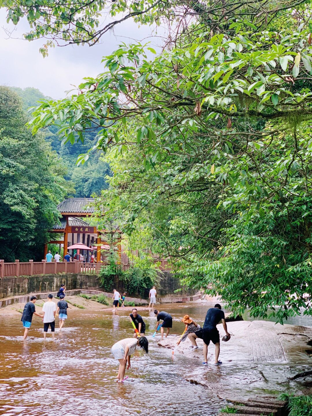 Chengdu's old-fashioned summer resort, the ancient town of watching ...