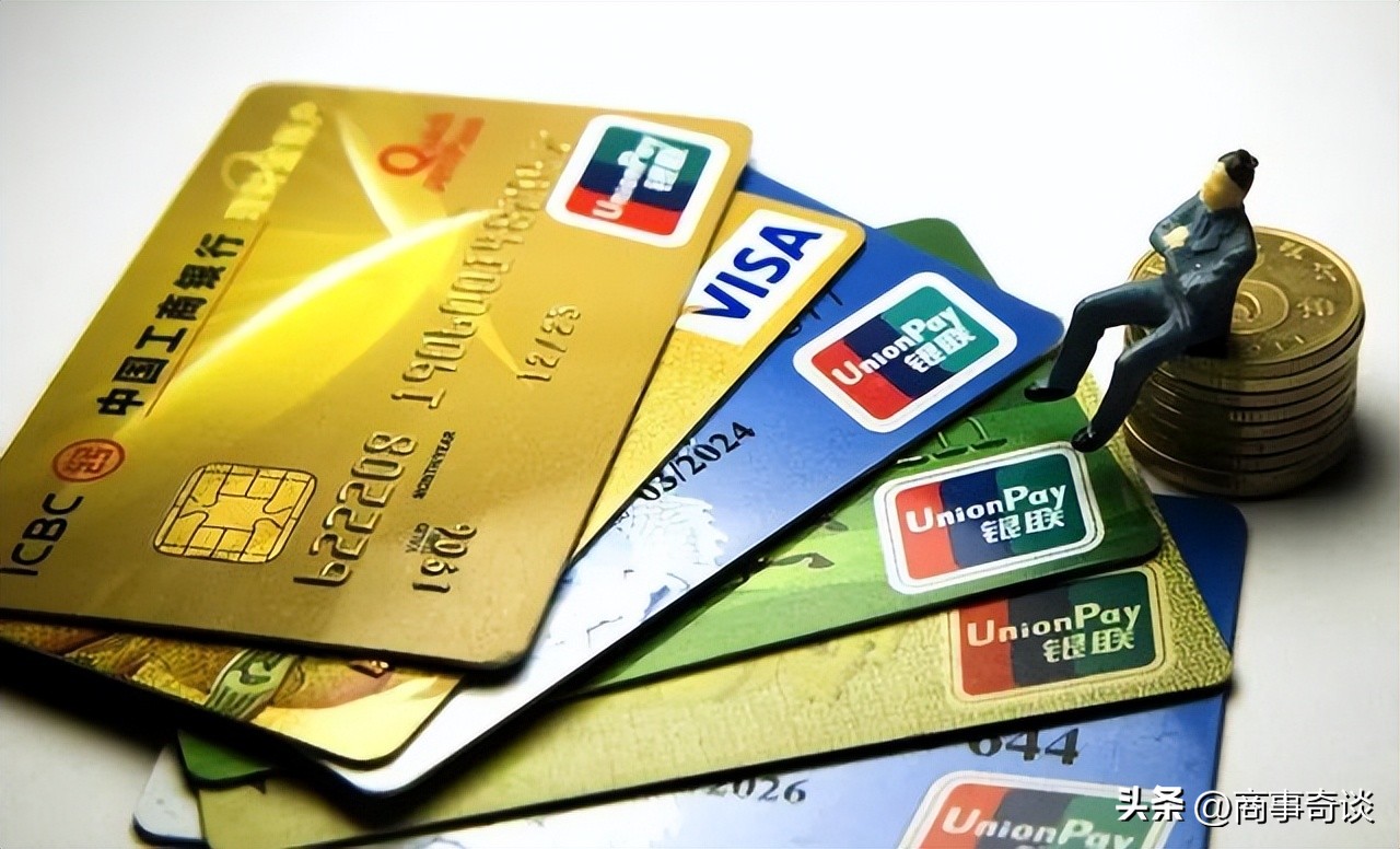 Does the minimum credit card repayment have a negative impact on the ...