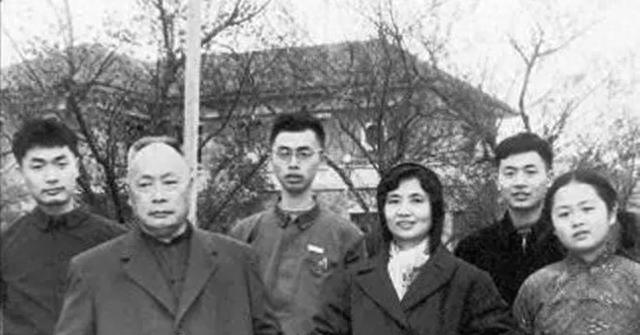 Chen Yi's youngest son Chen Xiaolu: married Su Yu's daughter, resigned ...
