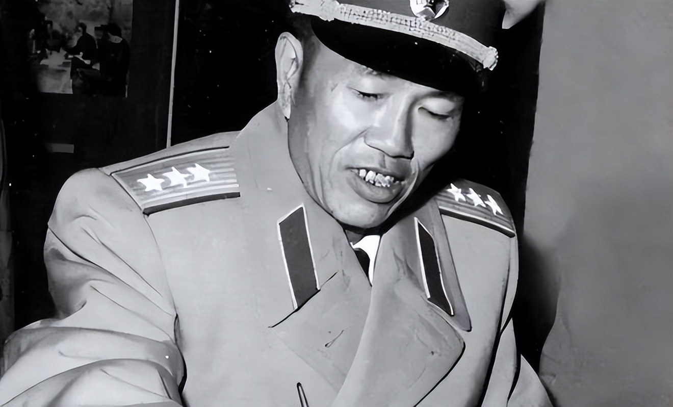 When Huang Kecheng went to Mount Lushan in 1959, he blamed Peng Dehuai ...