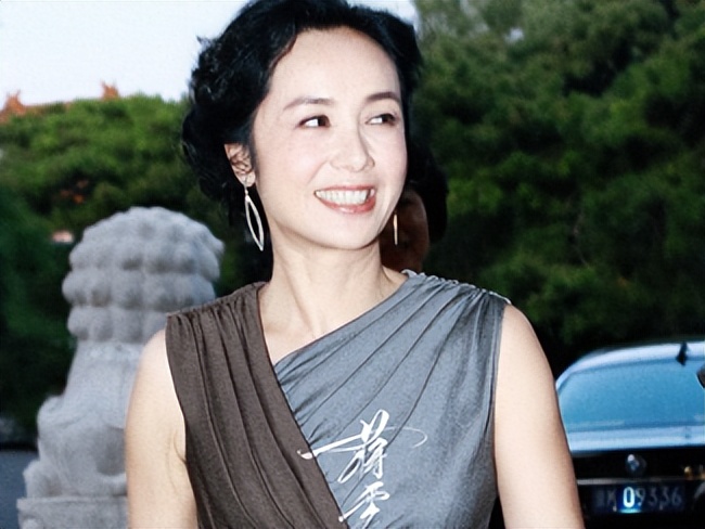 From a powerful actress to "letting herself go", 57-year-old Jiang ...