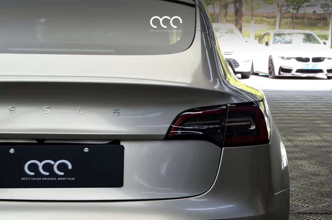 Tesla Model 3 diffuse color change film Maybach champagne gold, elegant ...