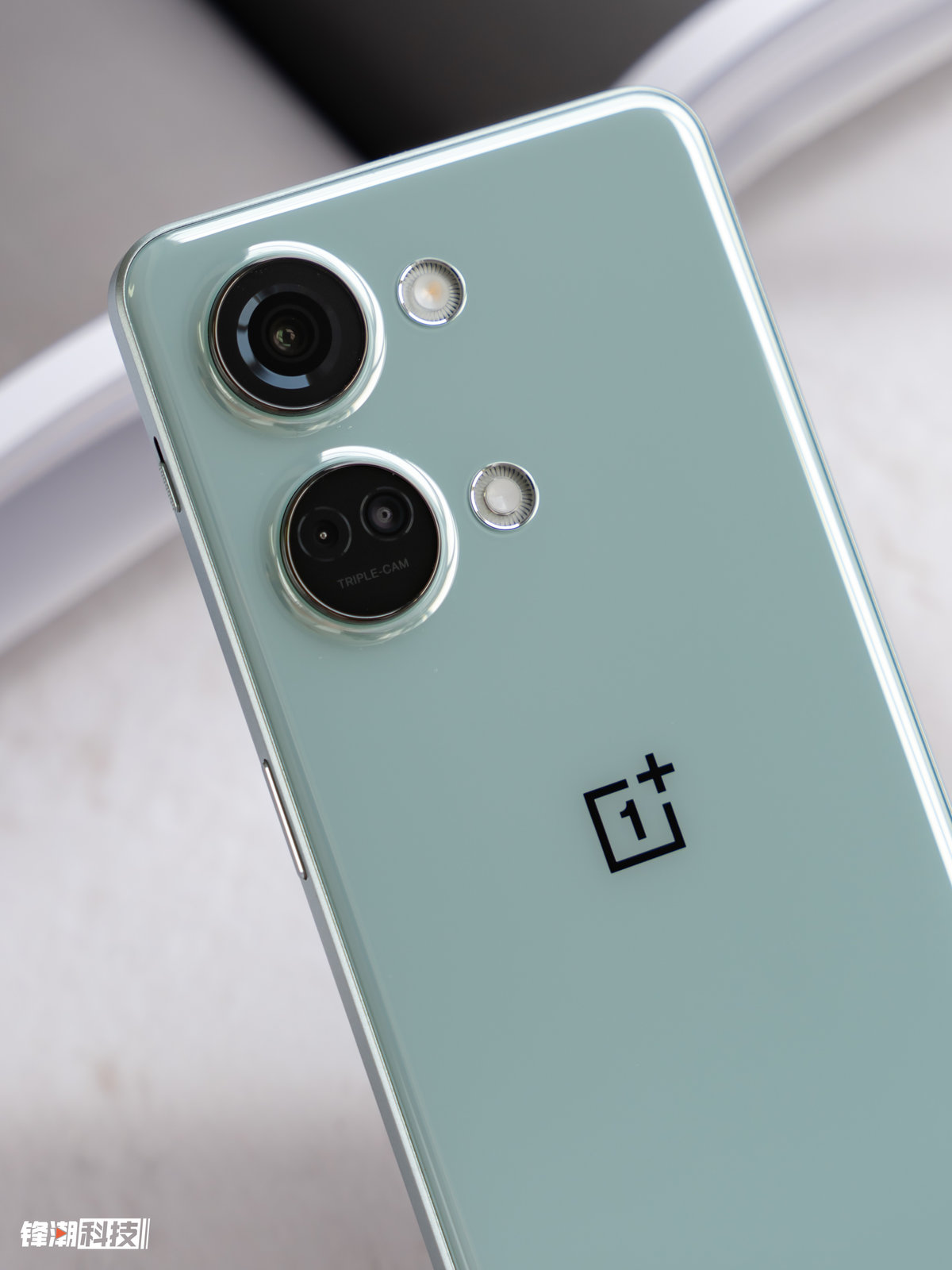 OnePlus Ace 2V Review: As a performance winner, can it overturn ...