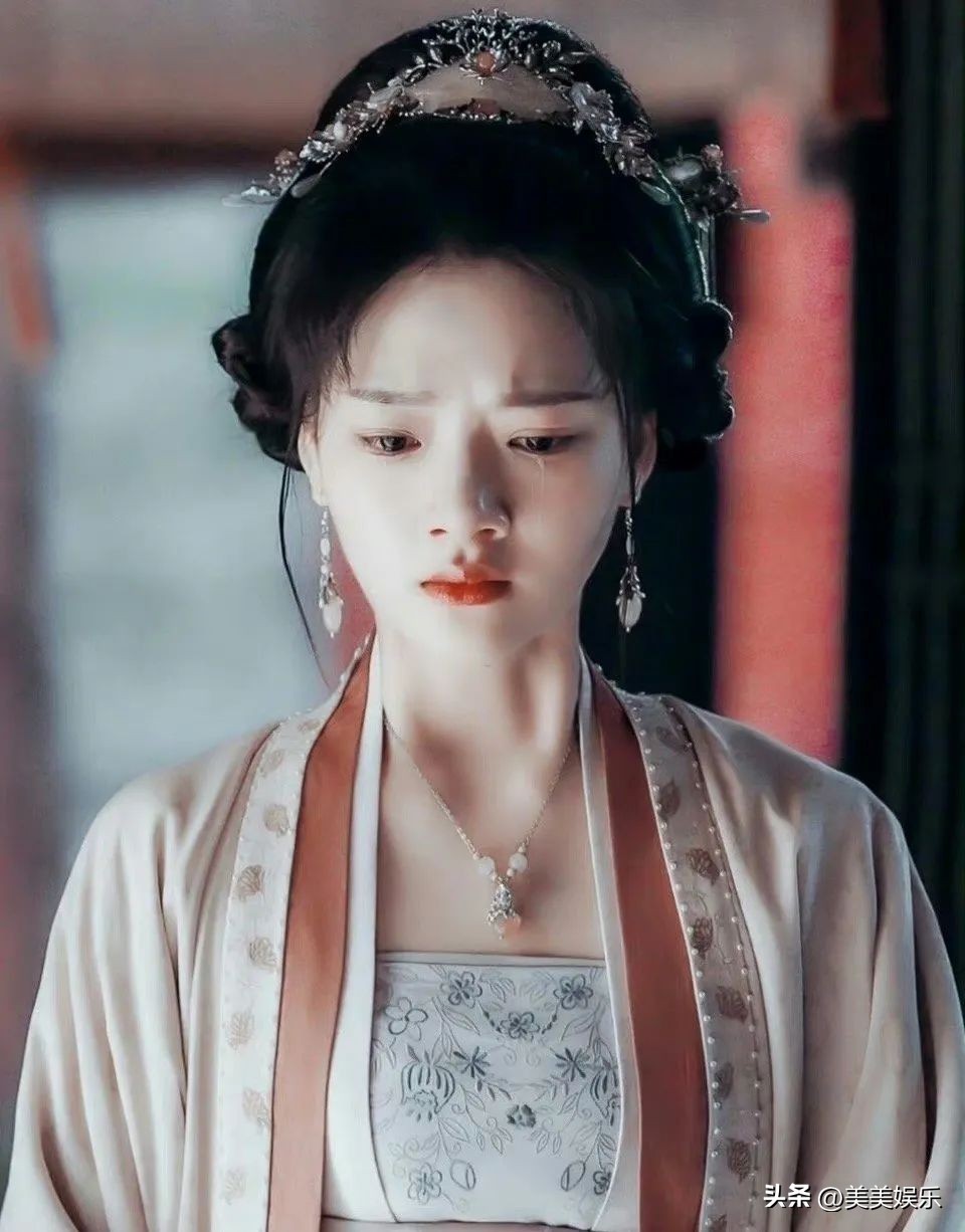 Ren Min's new drama is hotly searched, netizens: This is the ugliest ...