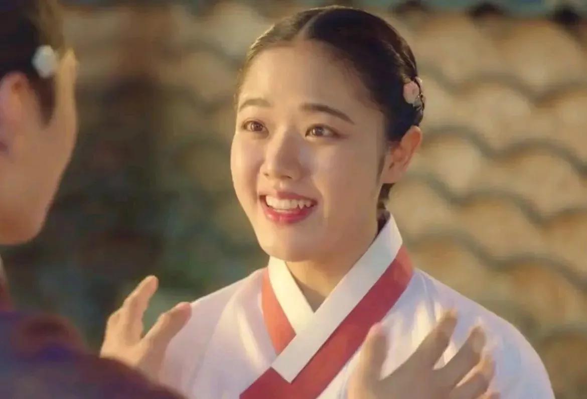 Joseon Dynasty medical officer, sincere doctor in a unique village ...